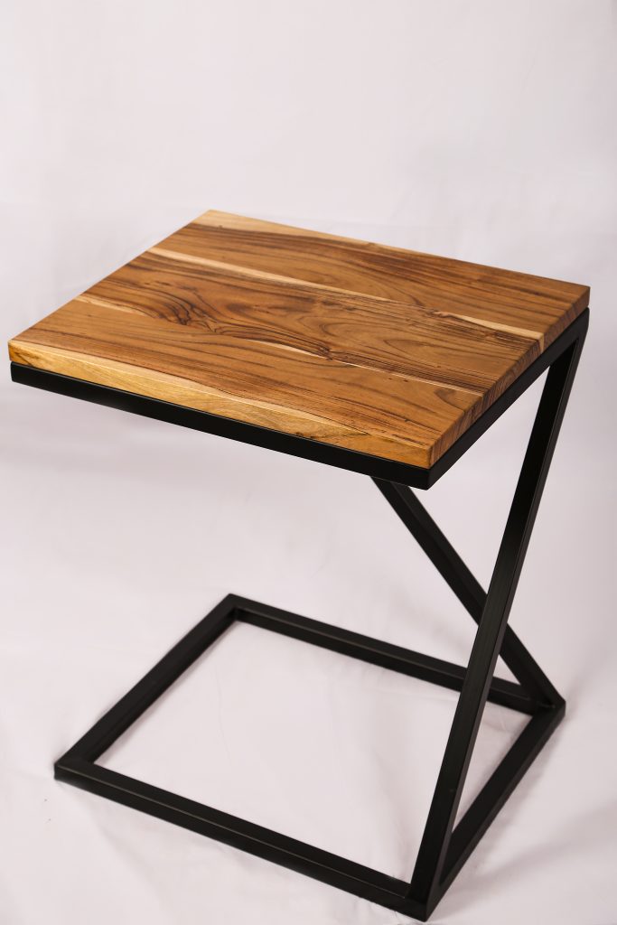 Cross Side Tables – Aesthetic Needs