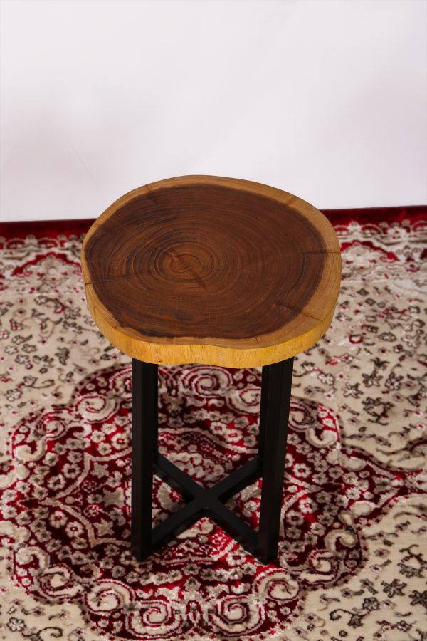 Natural Wooden Round Table – Aesthetic Needs